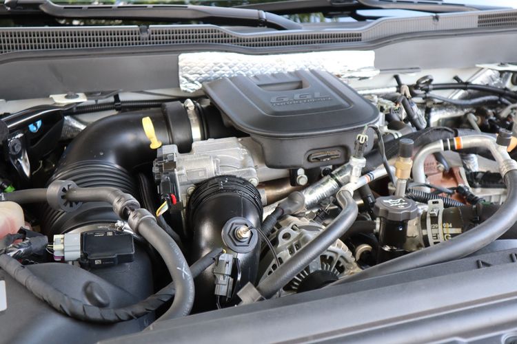 2016 Chevrolet Silverado 2500HD Work Truck | Victory Motors of Colorado