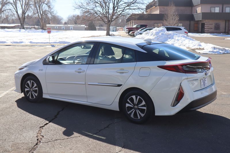 2018 Toyota Prius Prime Photos