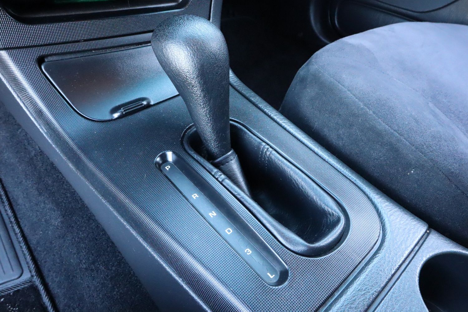 2004 Dodge Intrepid SE | Victory Motors of Colorado