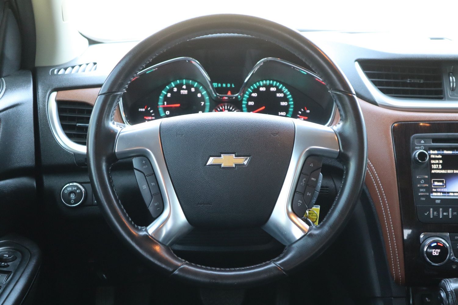 2016 Chevrolet Traverse LT | Victory Motors of Colorado