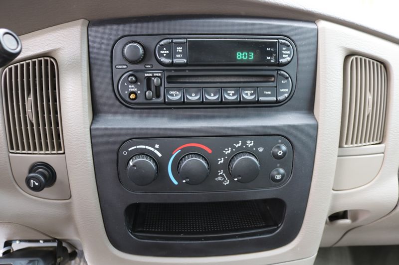 2004 Dodge Ram 2500 Photos