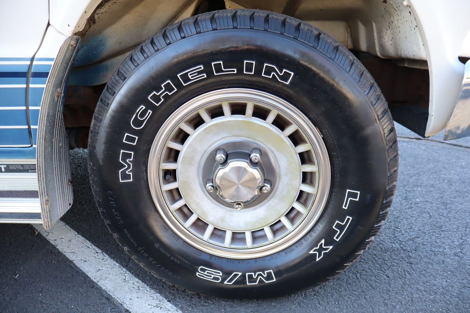 1985 Ford E-Series E-150 | Victory Motors of Colorado
