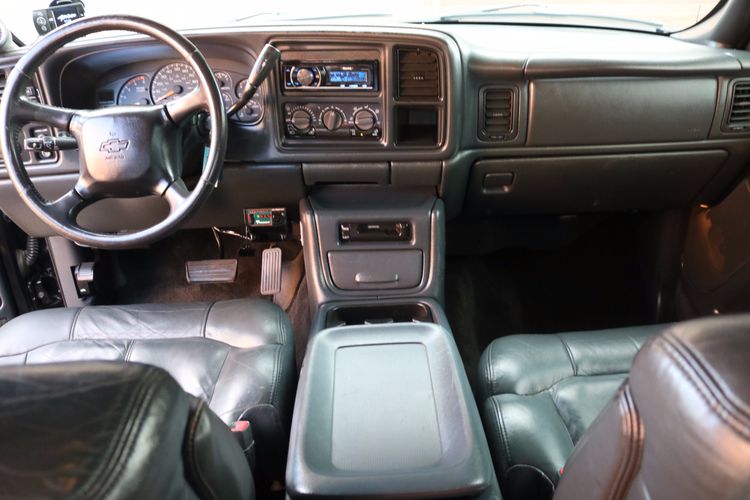 2002 Chevrolet Silverado 2500HD LT | Victory Motors of Colorado