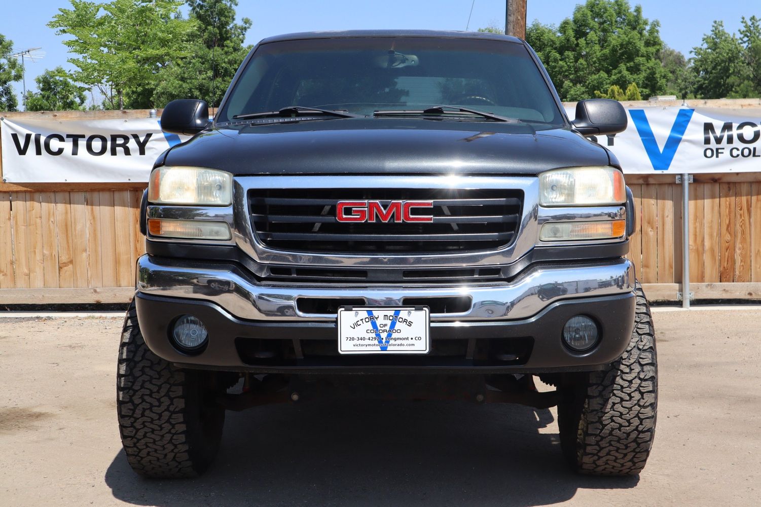 2003 GMC Sierra 2500HD SLE | Victory Motors of Colorado