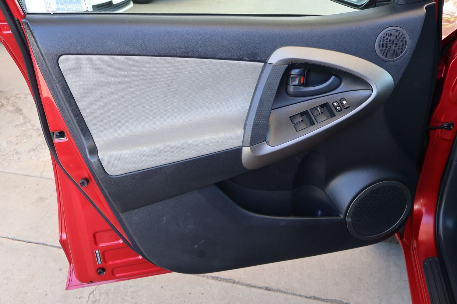2009 Toyota RAV4 Base | Victory Motors of Colorado