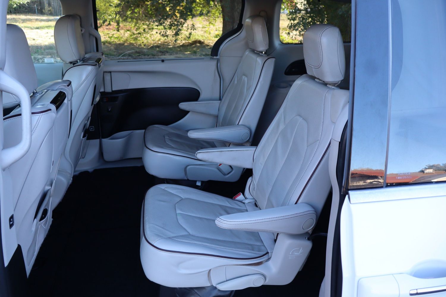 2017 Chrysler Pacifica Limited | Victory Motors of Colorado