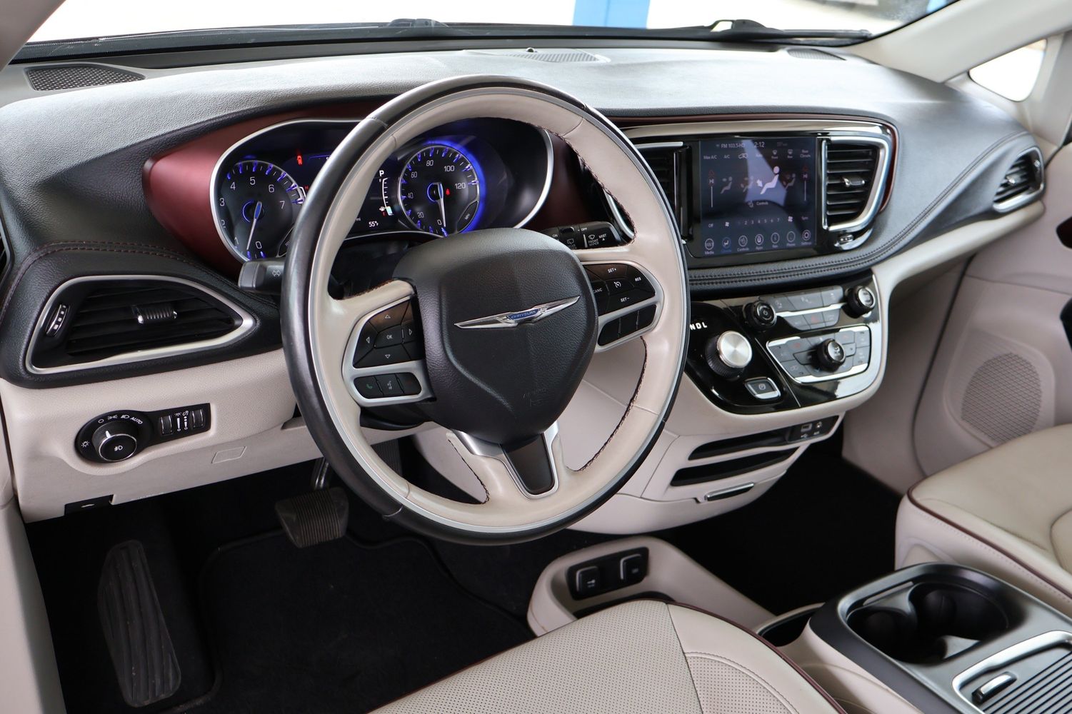 2020 Chrysler Pacifica Limited Red S | Victory Motors of Colorado