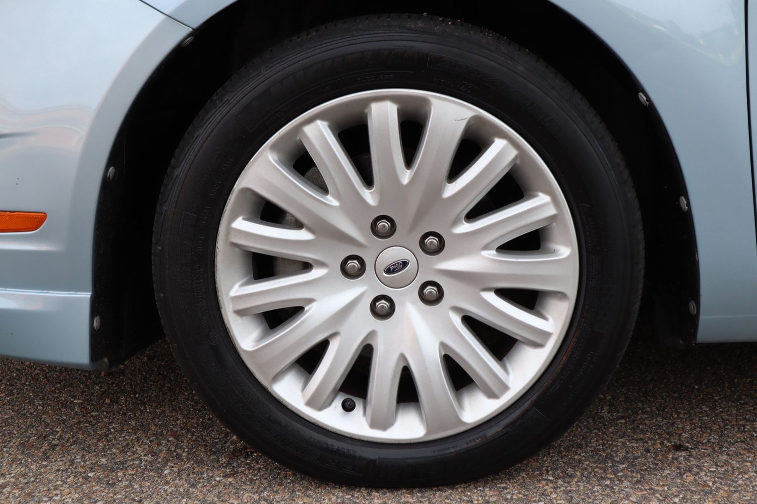 2010 Ford Fusion Hybrid Base | Victory Motors of Colorado