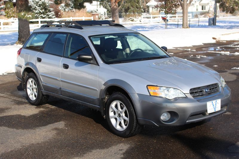 2007 Subaru Outback Photos