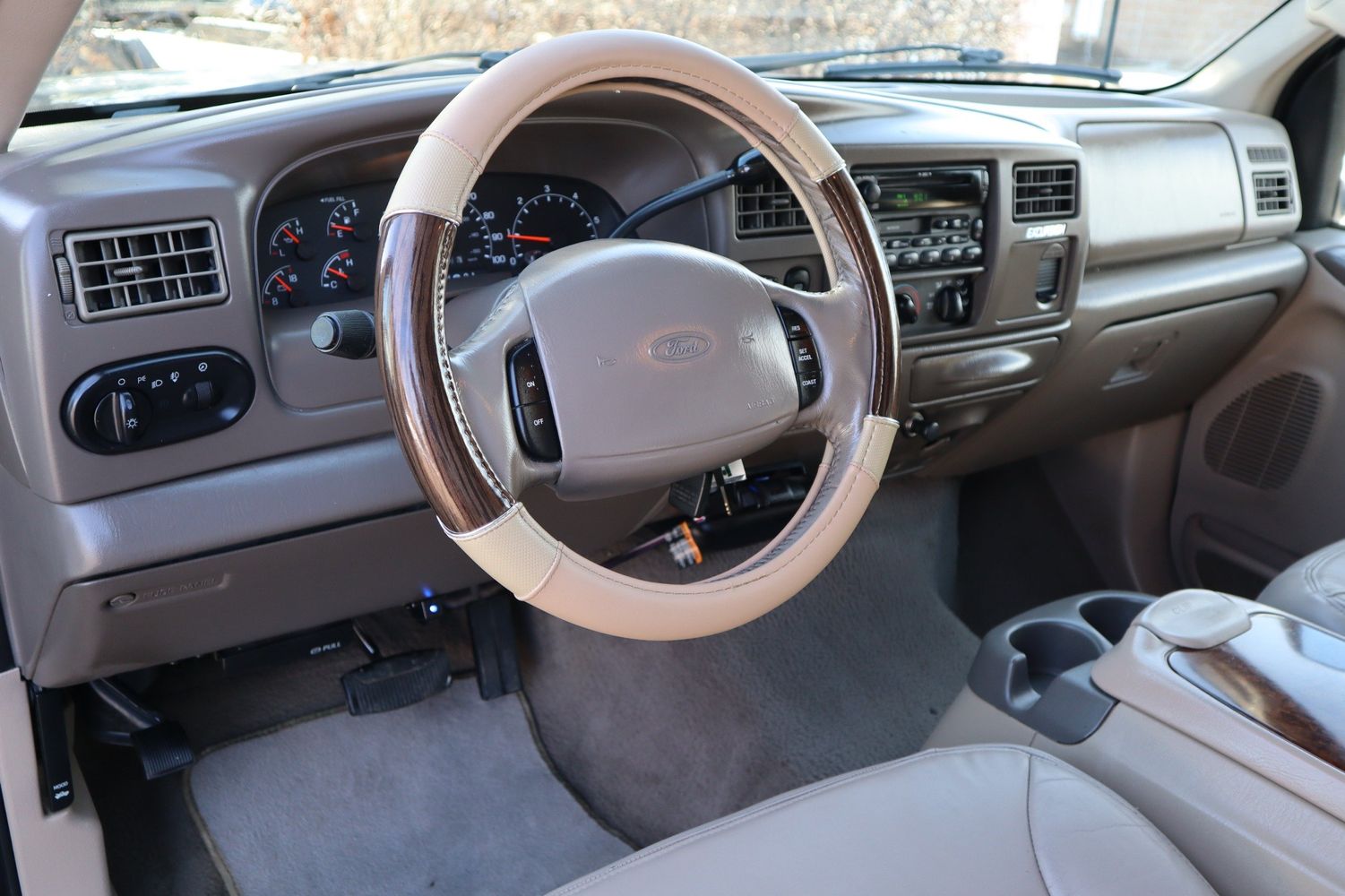 2001 Ford Excursion Limited | Victory Motors of Colorado