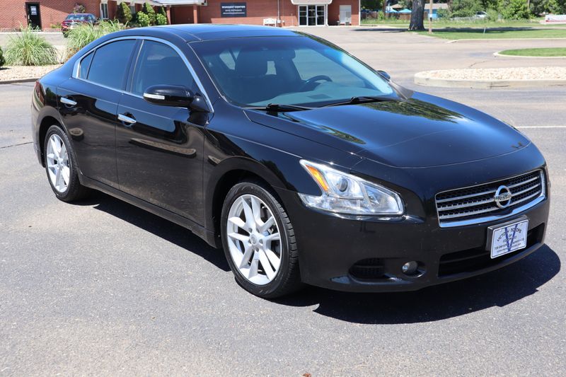 2009 Nissan Maxima Photos