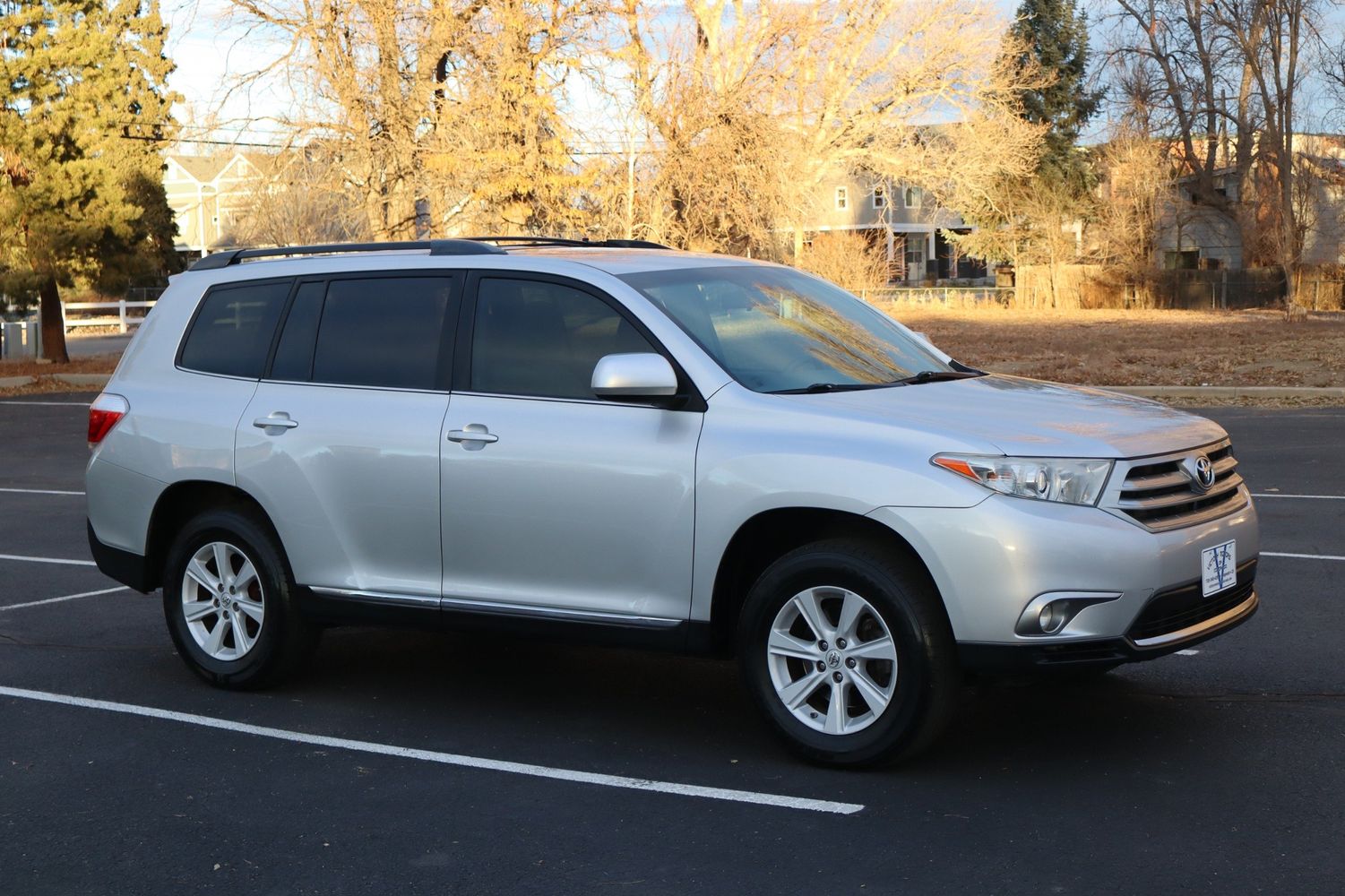 2013 Toyota Highlander Plus | Victory Motors of Colorado