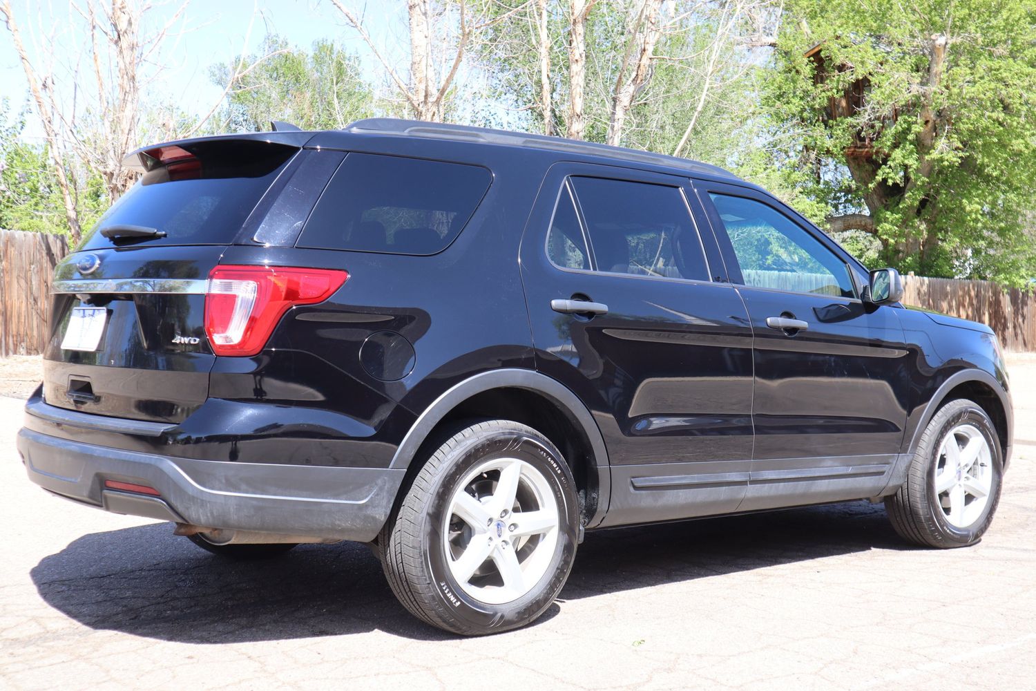 2018 Ford Explorer Base | Victory Motors of Colorado