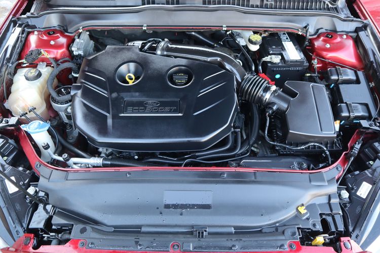 2015 Ford Fusion SE | Victory Motors of Colorado