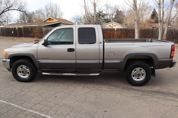 2000 GMC Sierra 2500 SL | Victory Motors of Colorado