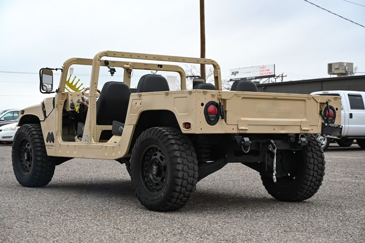 1985 AMGN HUMVEE | Off-Road Automotive