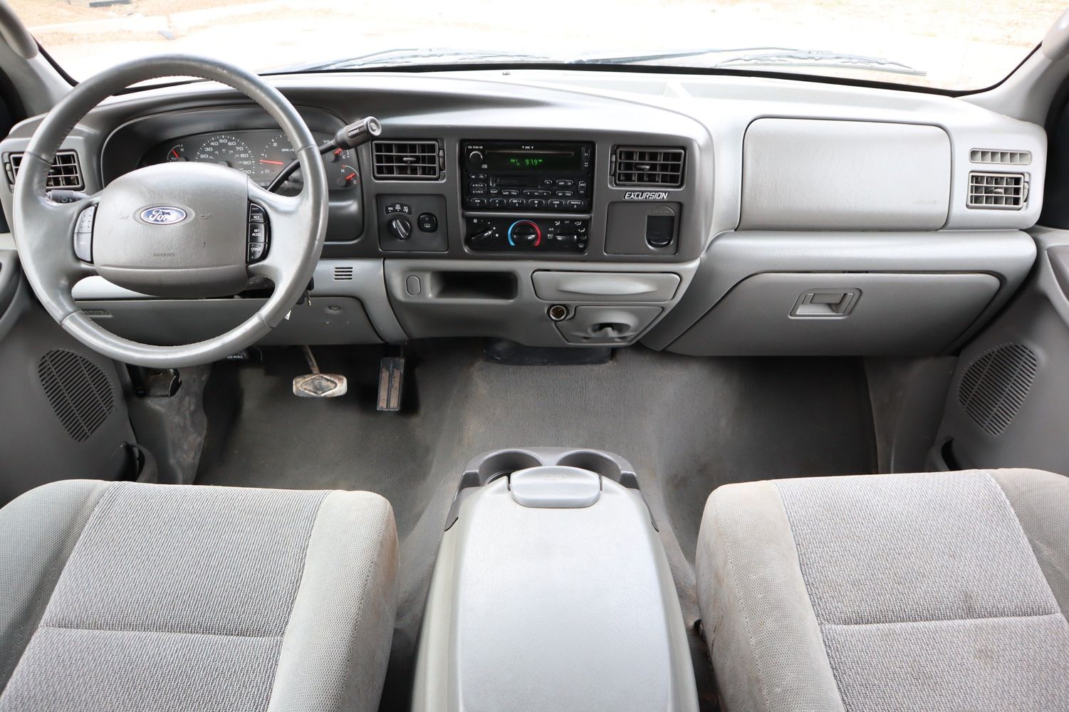 2004 Ford Excursion XLT | Victory Motors of Colorado