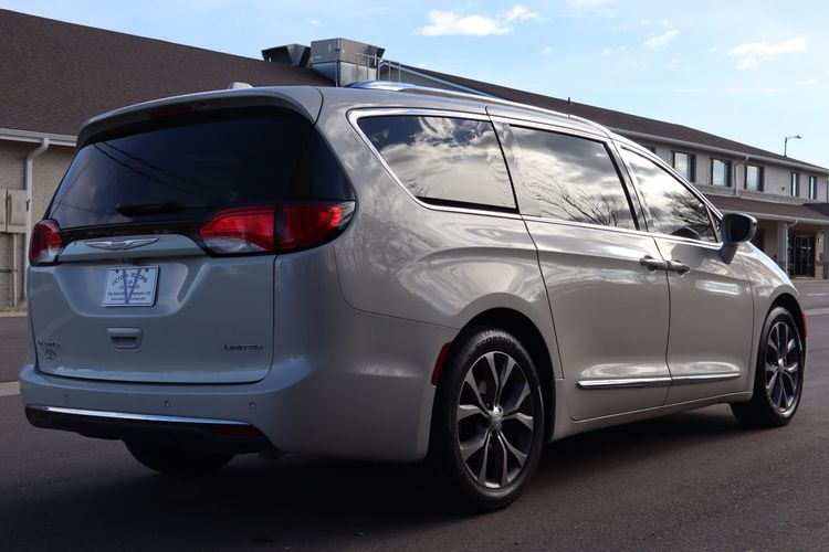 2017 Chrysler Pacifica Limited | Victory Motors of Colorado