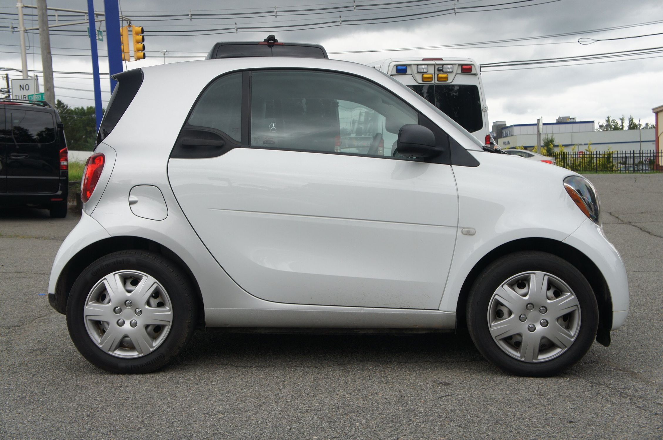 2016 Smart fortwo pure | Zoom Auto Group - Used Cars New Jersey