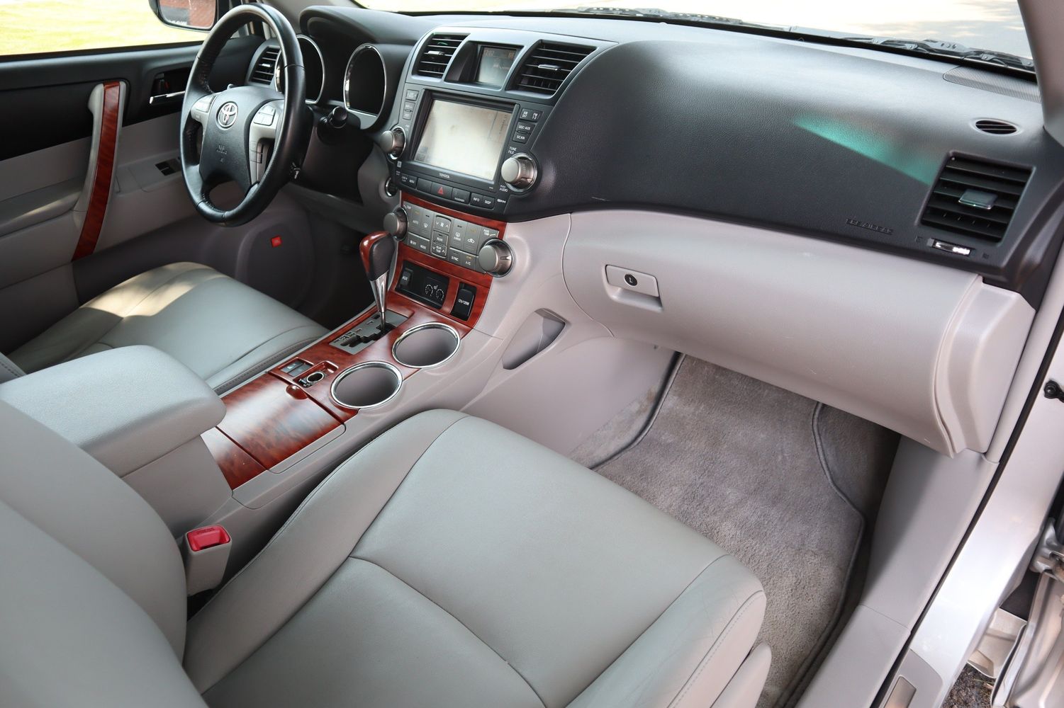 2008 Toyota Highlander Limited | Victory Motors of Colorado