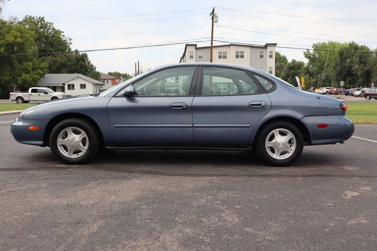 1999 Ford Taurus SE | Victory Motors of Colorado