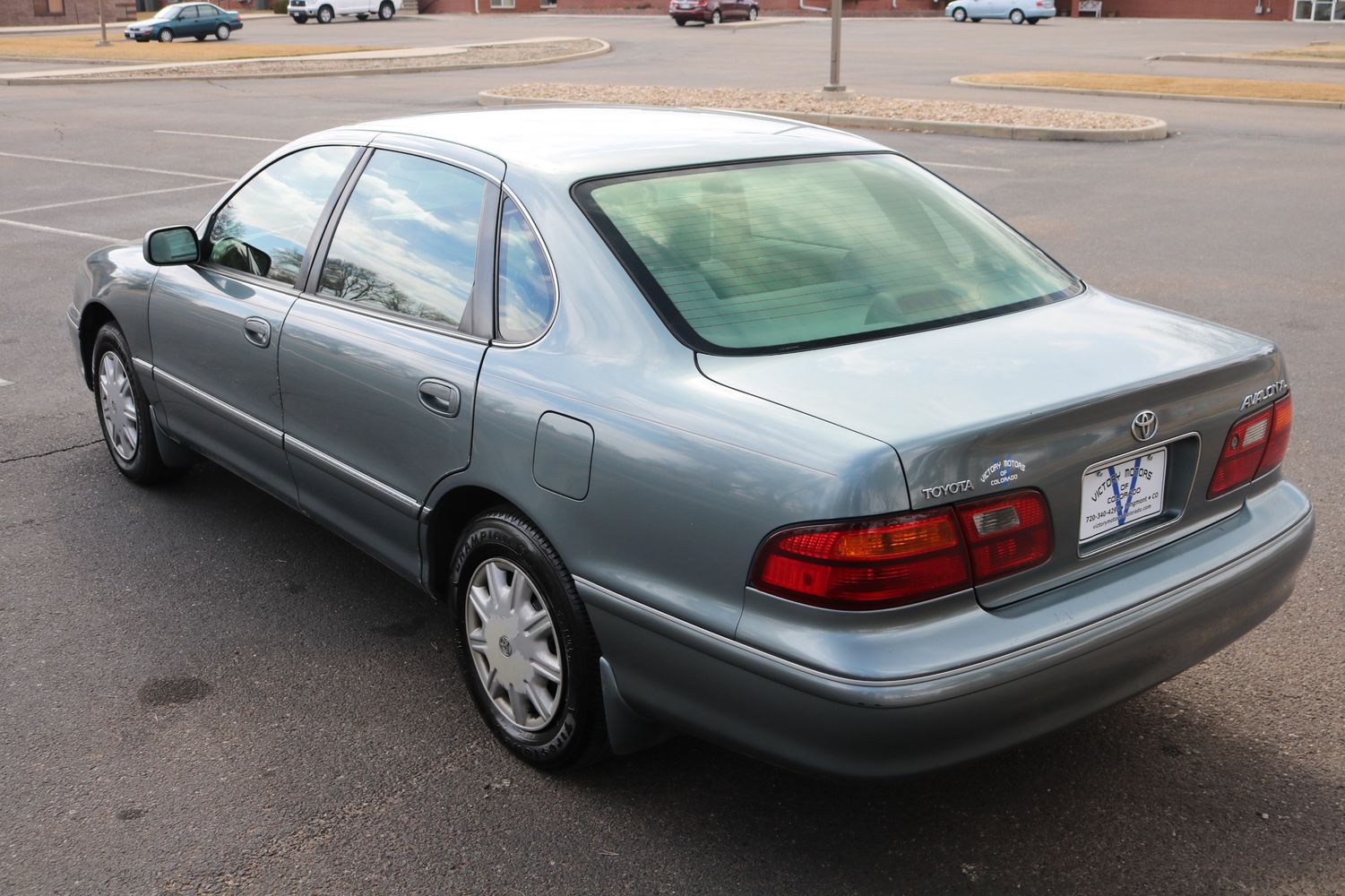 1999 Toyota Avalon XLS | Victory Motors of Colorado