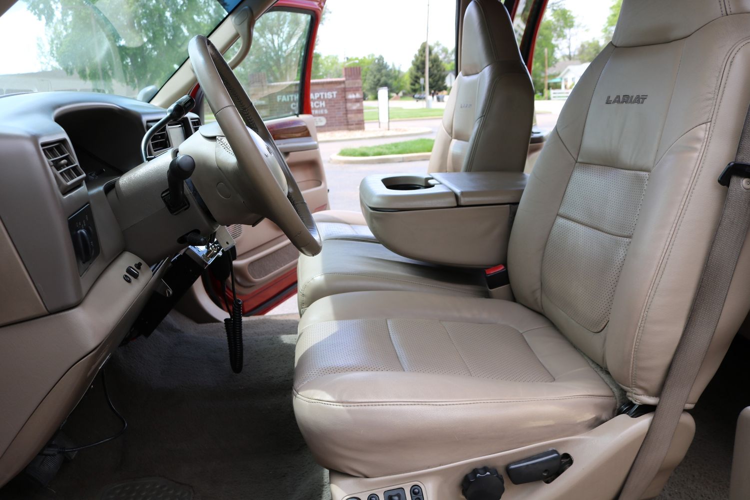 2001 Ford F-350 Super Duty Lariat | Victory Motors of Colorado