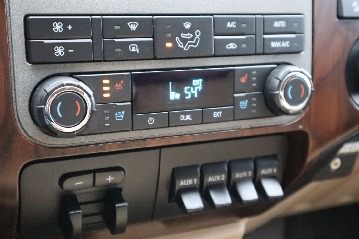 2011 Ford F-350 Super Duty Lariat | Victory Motors of Colorado