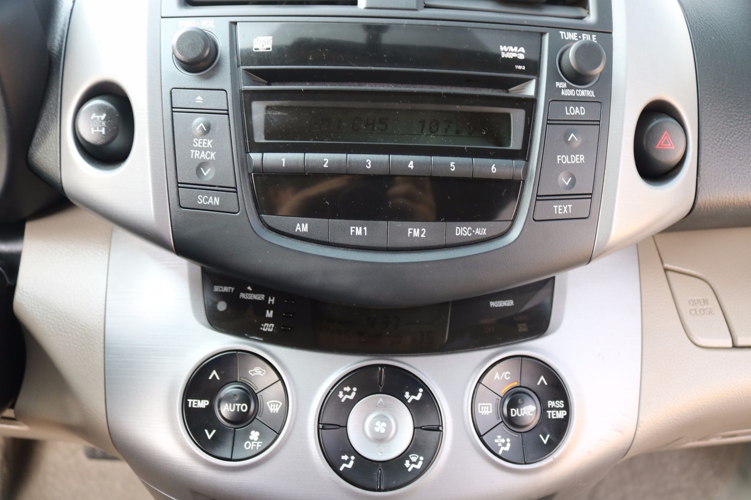 2006 Toyota RAV4 Limited | Victory Motors of Colorado