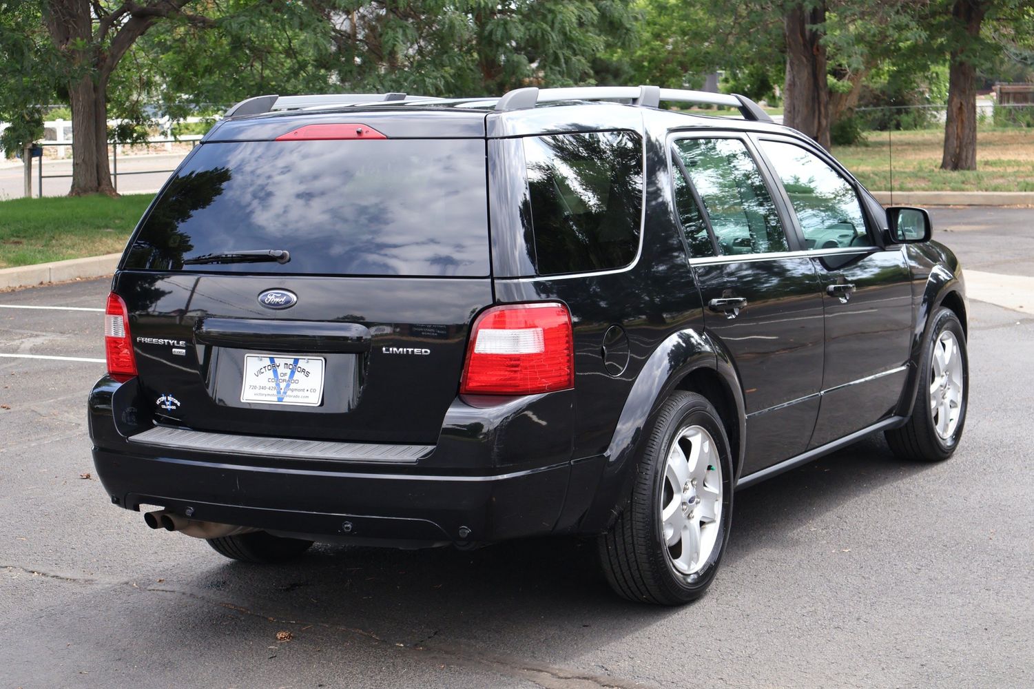2006 Ford Freestyle Limited | Victory Motors of Colorado
