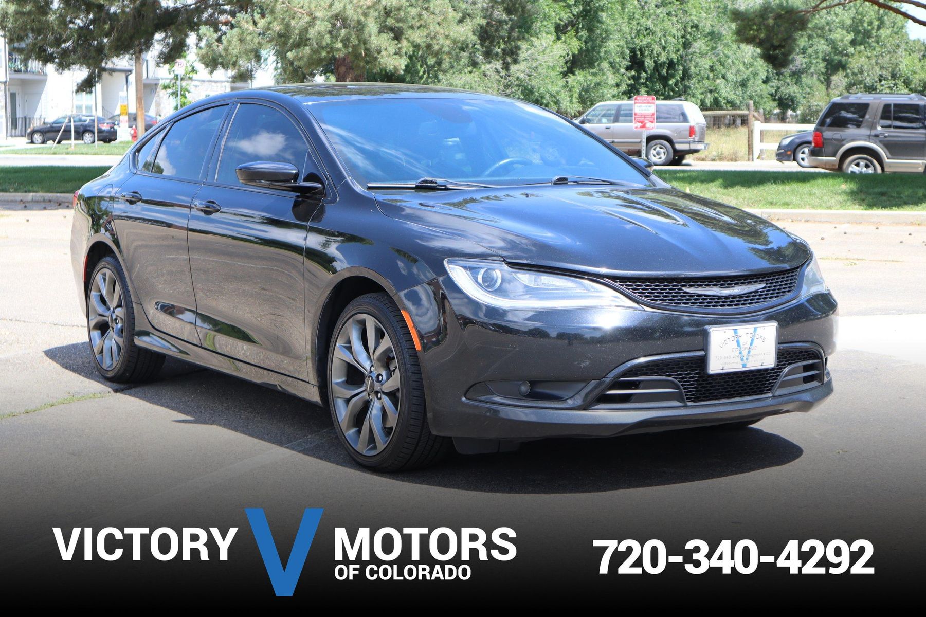 2015 Chrysler 200 S | Victory Motors of Colorado