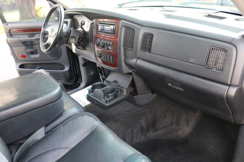 2002 Dodge Ram 1500 Photos
