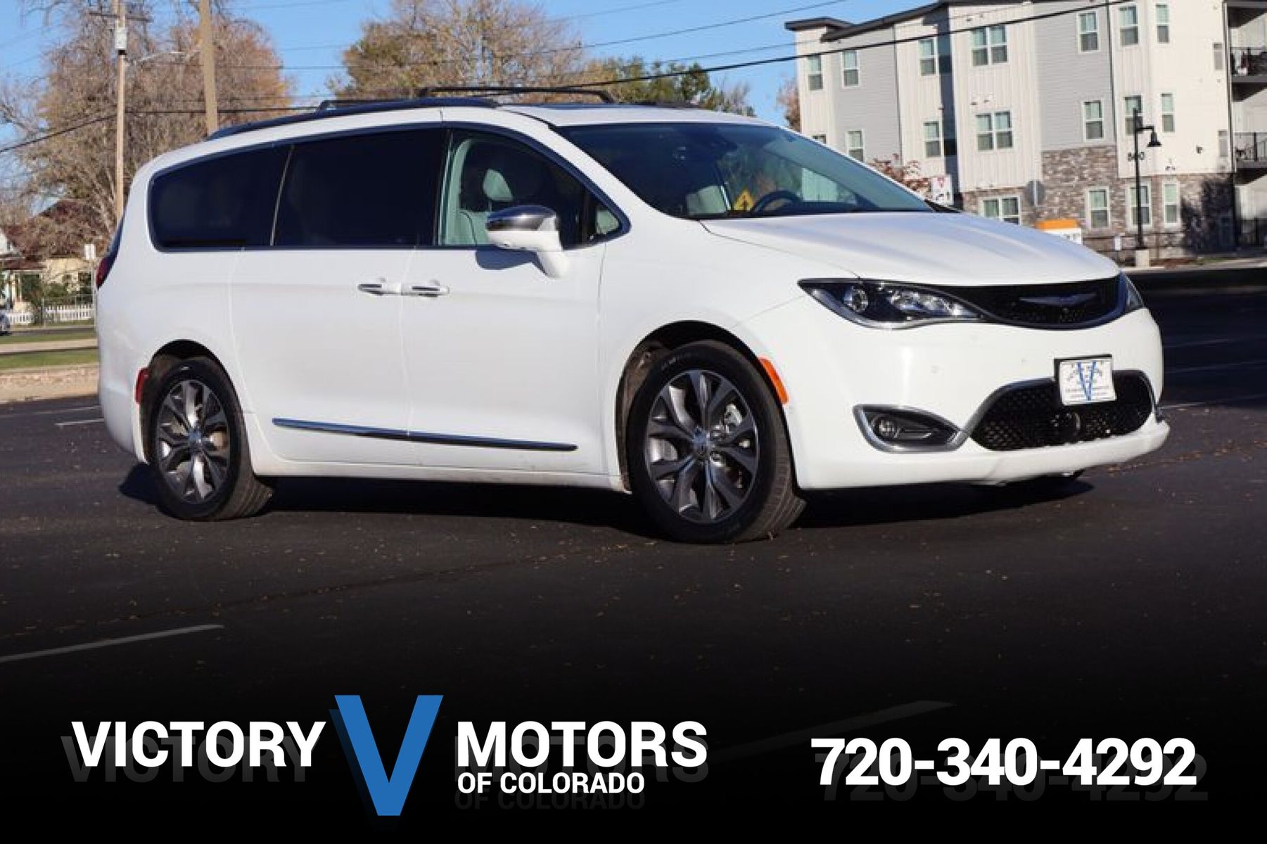 2017 Chrysler Pacifica Limited | Victory Motors of Colorado