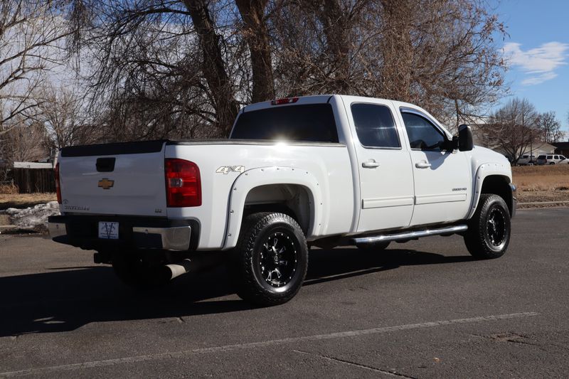 2010 Chevrolet Silverado 2500HD Photos