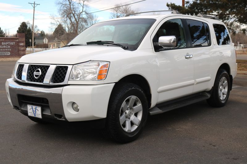 2004 Nissan Armada Photos