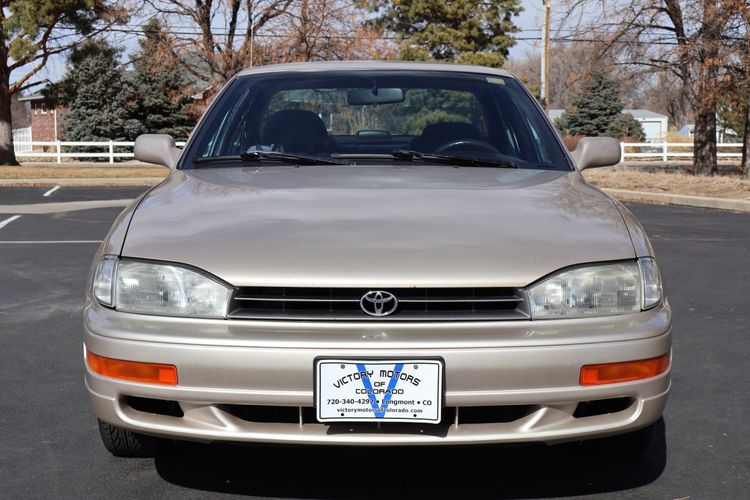 1992 Toyota Camry LE | Victory Motors of Colorado