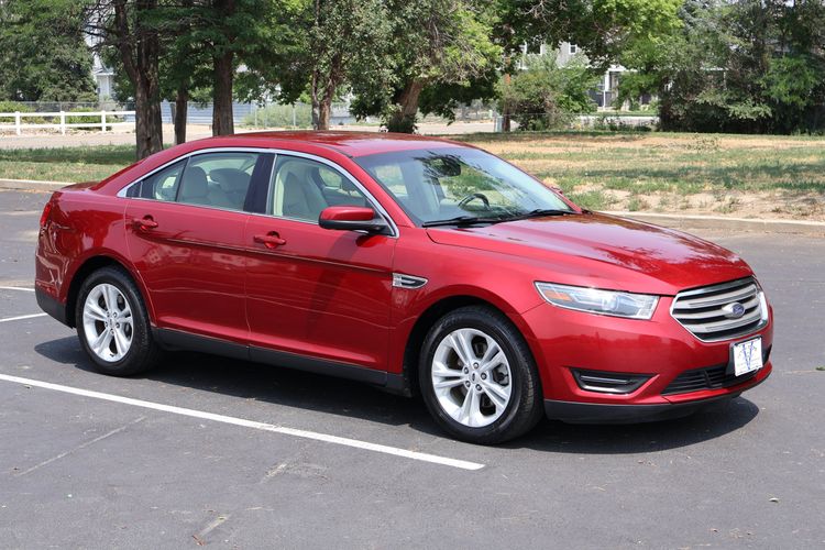 2018 Ford Taurus SEL | Victory Motors of Colorado