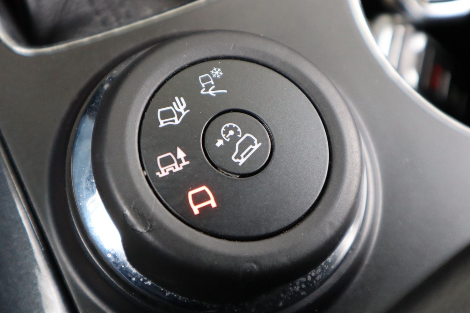 2017 Ford Explorer XLT | Victory Motors of Colorado