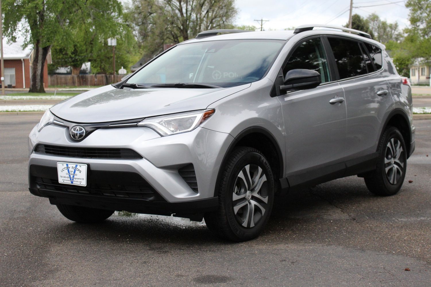 2017 Toyota RAV4 LE | Victory Motors of Colorado