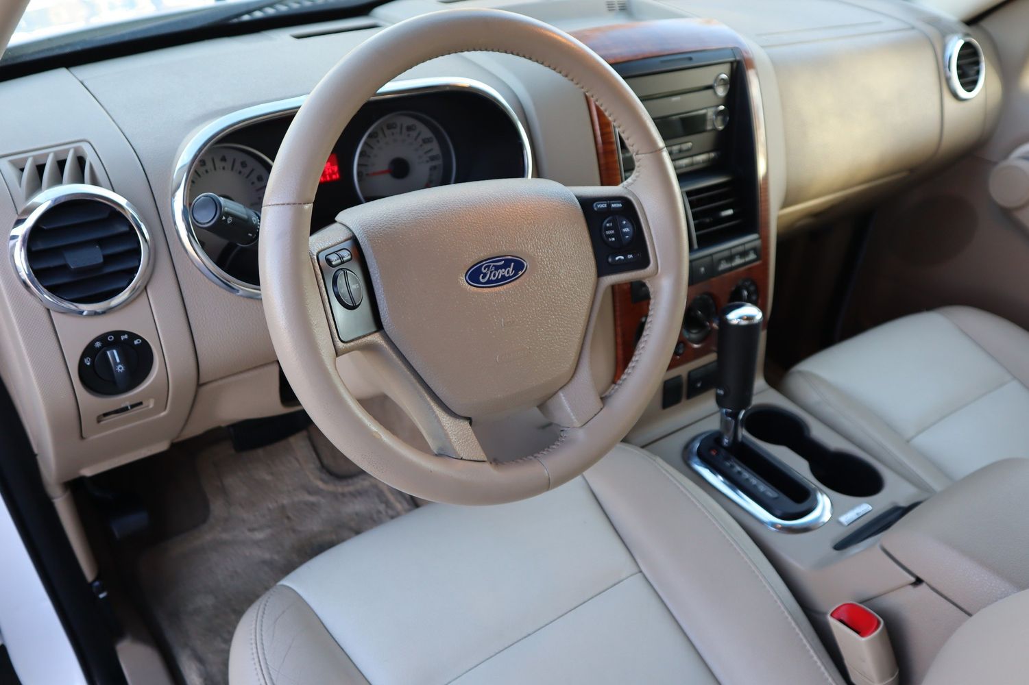 2010 Ford Explorer Eddie Bauer | Victory Motors of Colorado