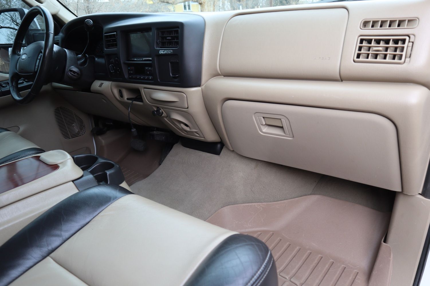 2005 Ford Excursion Eddie Bauer | Victory Motors of Colorado