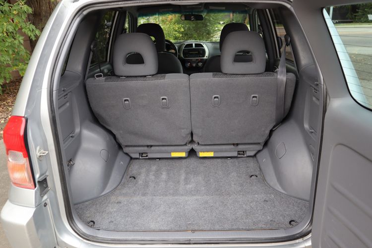 2002 Toyota RAV4 Base | Victory Motors of Colorado