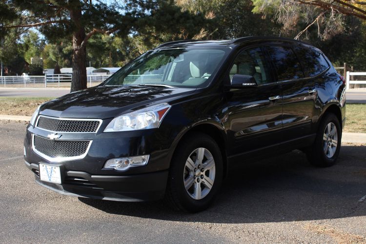 2011 Chevrolet Traverse LT | Victory Motors of Colorado