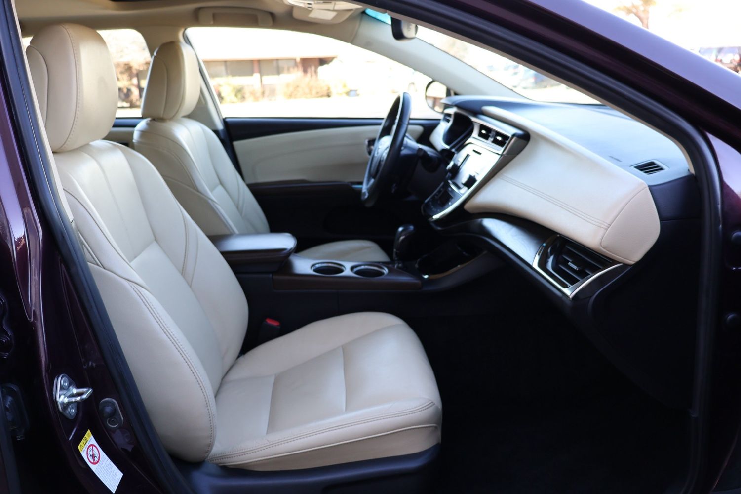 2018 Toyota Avalon Hybrid XLE Plus | Victory Motors of Colorado