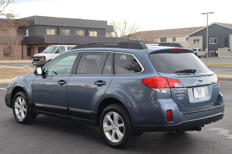 2013 Subaru Outback 2.5i Premium | Victory Motors of Colorado