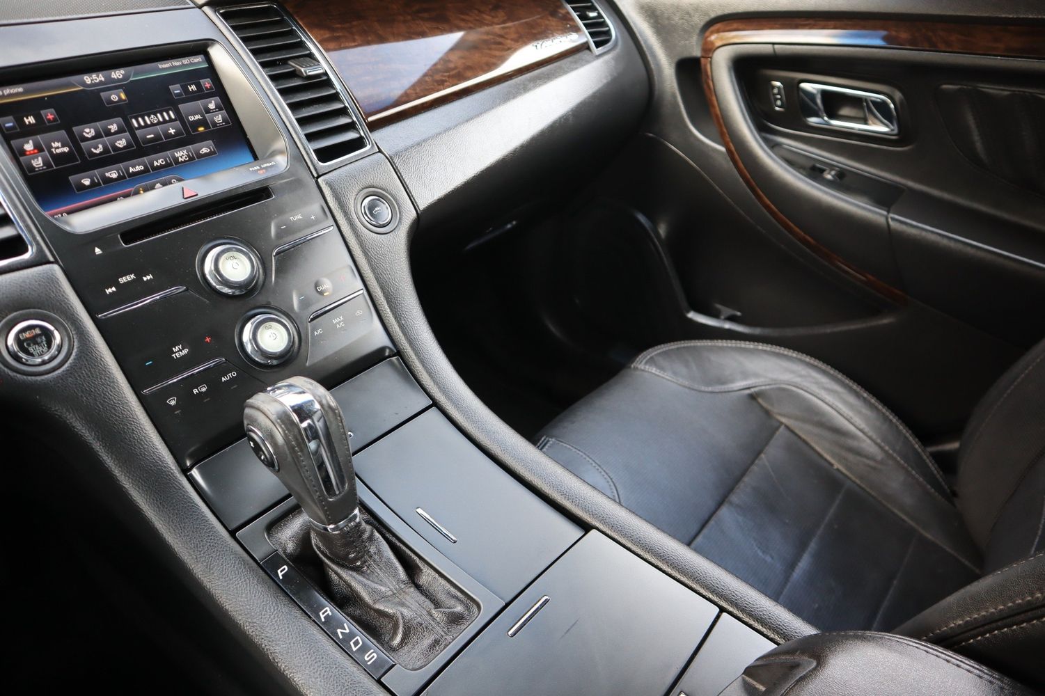 2014 Ford Taurus Limited | Victory Motors of Colorado