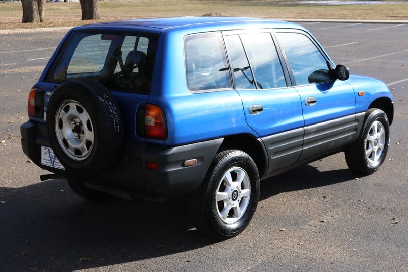 1997 Toyota RAV4 Photos