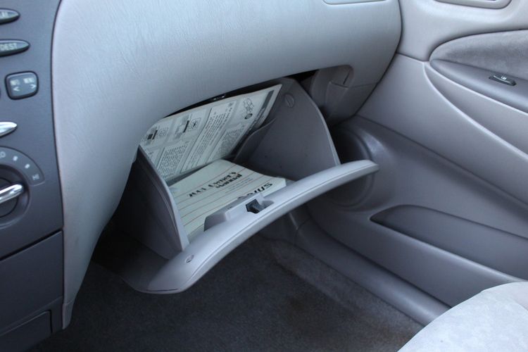 2001 Toyota Prius | Victory Motors of Colorado