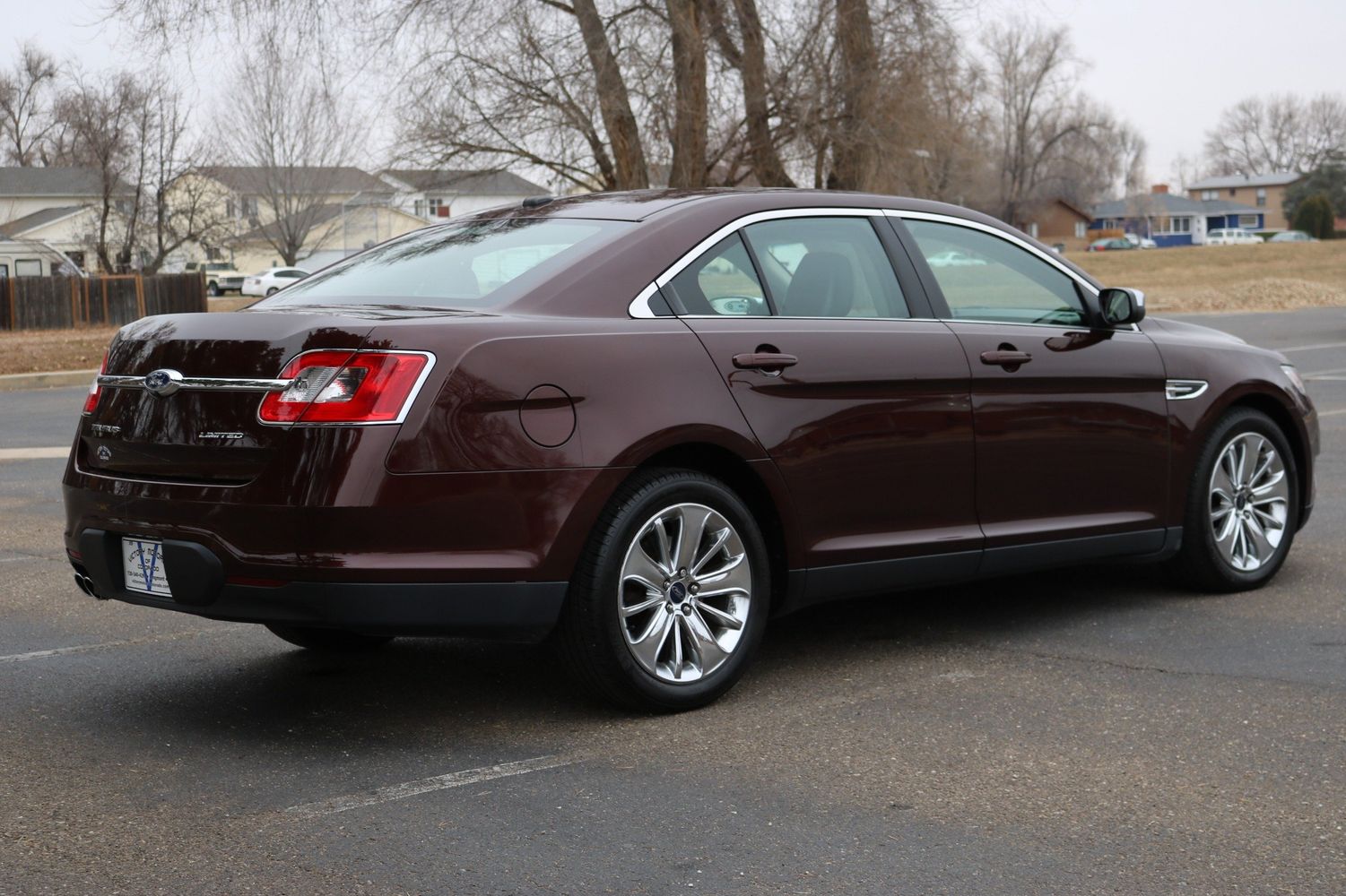 2010 Ford Taurus Limited | Victory Motors of Colorado