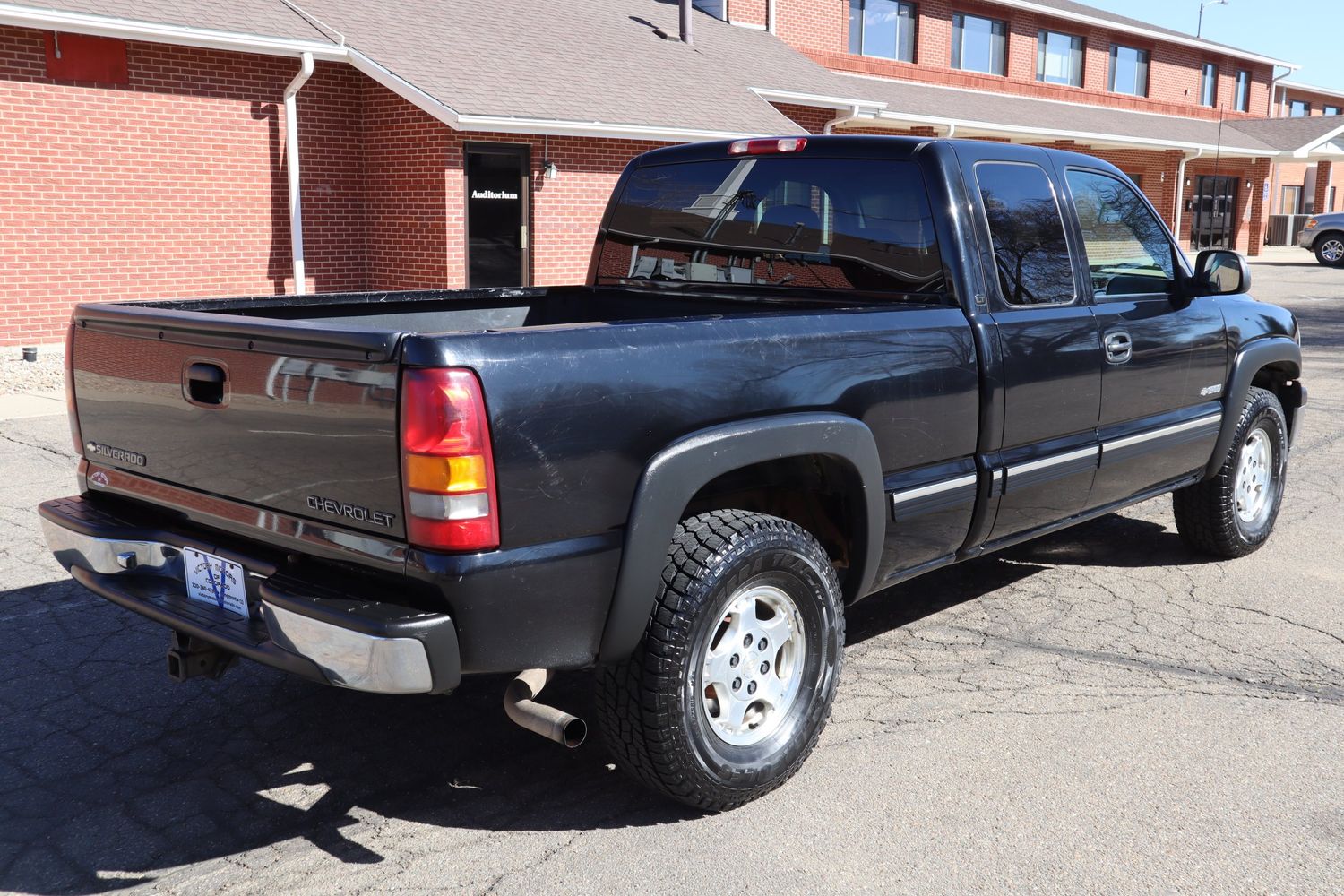 2001 Chevrolet Silverado 1500 LT | Victory Motors of Colorado